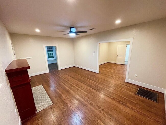 1922 Wentworth St, Houston, TX 77004 - House Rental in Houston, TX | Apartments.com