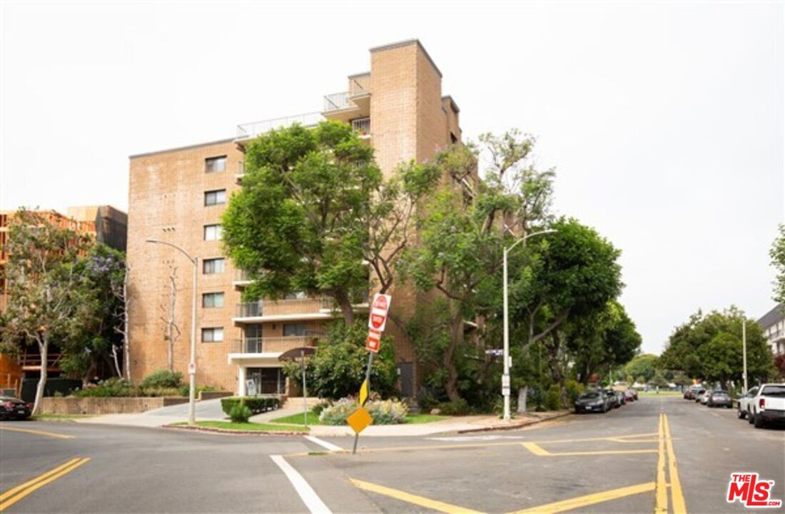 10966 Rochester Ave Unit 3E, Los Angeles, CA 90024 - Condo for Rent in ...