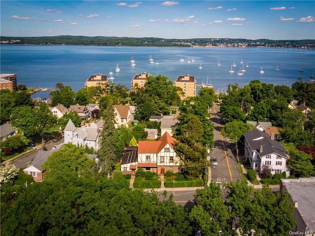 85 N Broadway, Nyack, NY 10960 - Room for Rent in Nyack, NY | Apartments.com