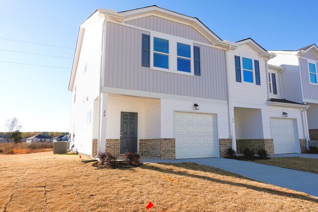 22 Rockshire Trl, Fountain Inn, SC 29644 - Townhome Rentals in Fountain ...