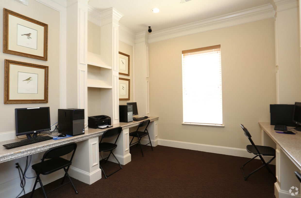 Pinnacle Apartments - 10451 Huffmeister Rd Houston, TX 77065 ...