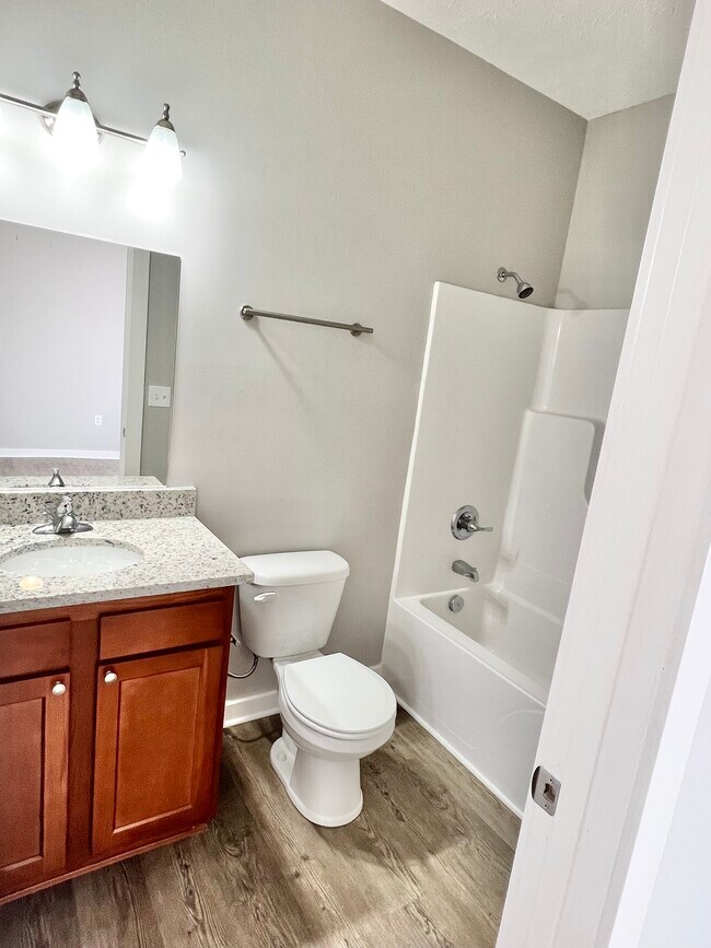 106 Landmark Dr Unit 111, Salem, IN 47167 Apartments - Salem, IN ...