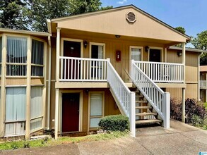 Apartments for Rent with Garages in Bynum, AL