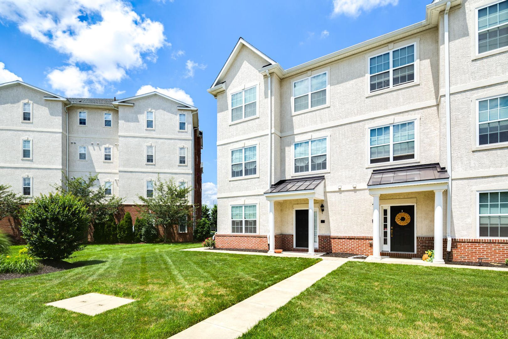 2021 Capri Dr, Philadelphia, PA 19145 - Townhome Rentals in ...
