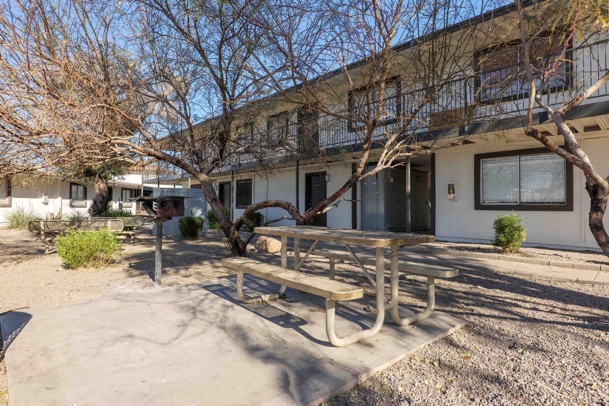Mariposa Flats - 4235 N 35th Ave Phoenix, AZ 85017 | Apartments.com