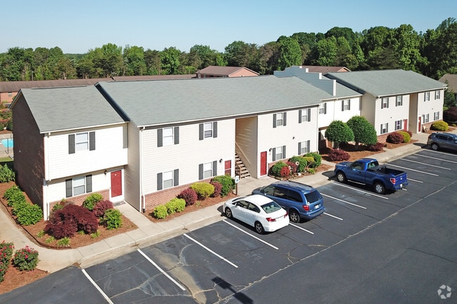 Apartments for Rent with Parking Near Fairgrove Forest | Apartments.com