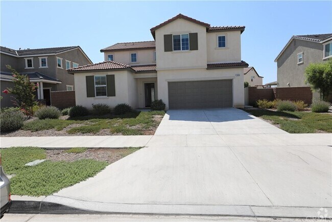 Northside Apartments for Rent with a Walk-In Closet - Riverside, CA ...