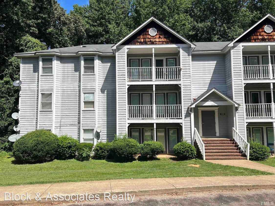 1300 Park Glen Dr, Raleigh, NC 27610 - House Rental in Raleigh, NC ...