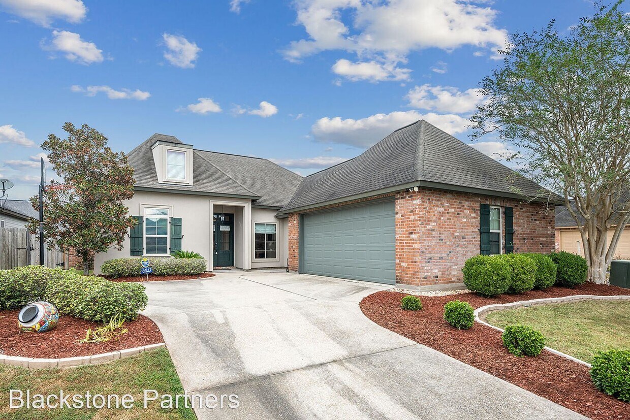 14513 Town Dr, Baton Rouge, LA 70810 - House Rental in Baton Rouge, LA | Apartments.com