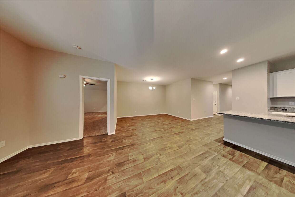 7139 St Kitts Dr, Panorama Village, TX 77304 - House Rental in Panorama ...