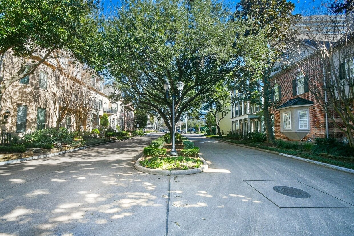 3326 Memorial Crest Blvd, Houston, TX 77007 - Condo for Rent in Houston ...