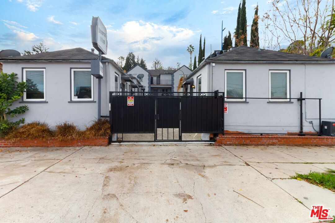 11472 Ventura Blvd Unit 4, Los Angeles, CA 91604 - Room for Rent in Los ...