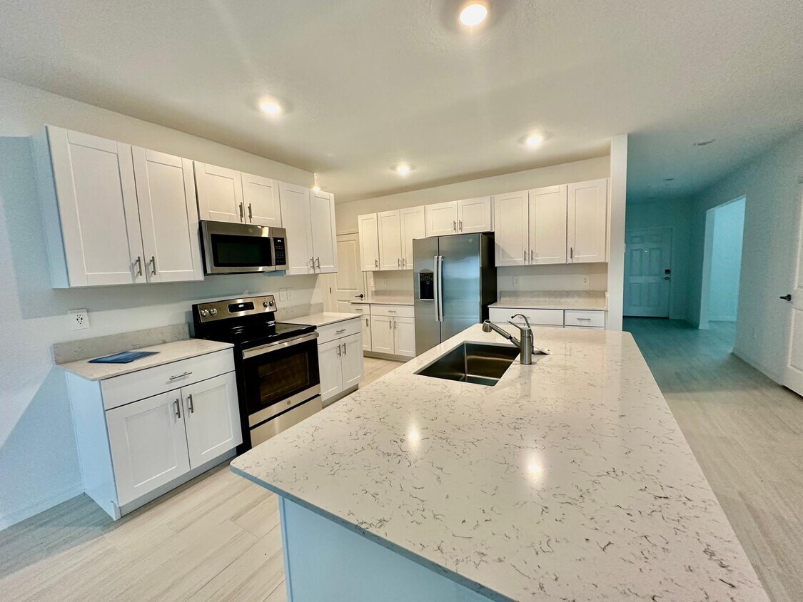 11437 Linden Depot Rd, San Antonio, FL 33576 - House Rental in San ...