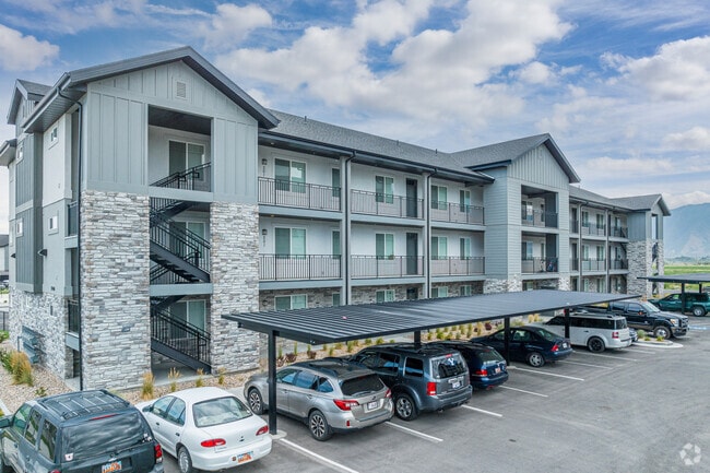 Apartments for Rent in Benjamin UT with High Ceilings - 9 Rentals ...