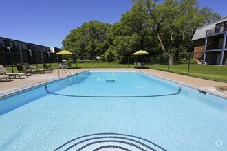 Robinwood Rentals - Coon Rapids, MN | Apartments.com