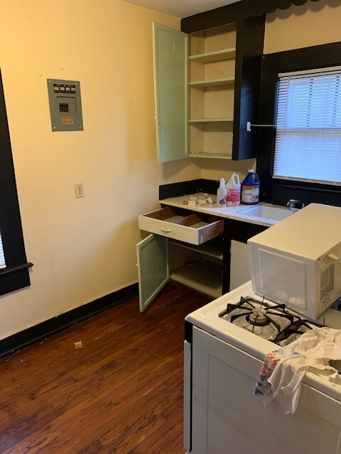 1412 Old Shell Rd Unit 1412OldShellRoad Garage, Mobile, AL 36604 - 1412 ...