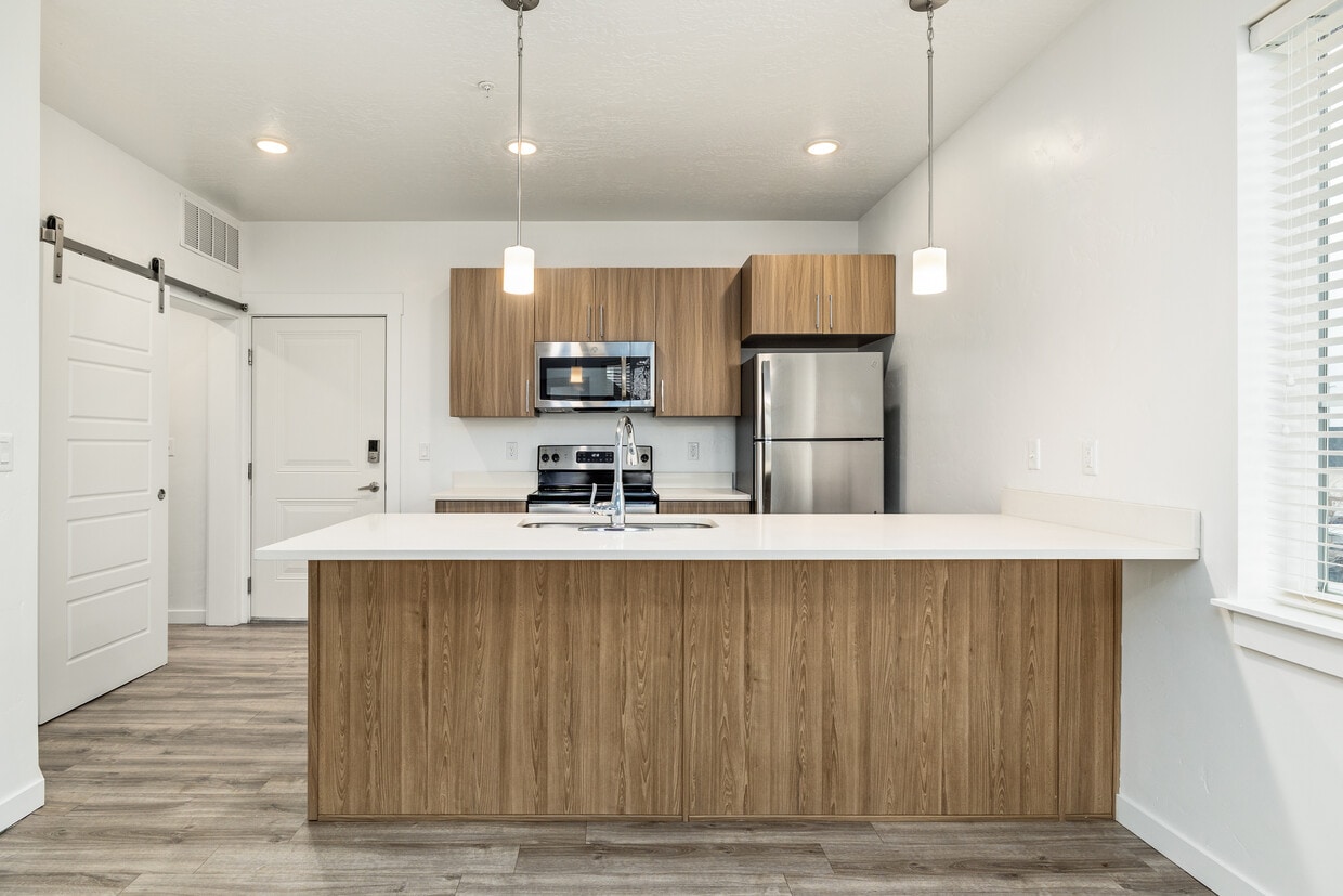 Village East Apartments & Townhomes - 12000 W Fairview Ave Boise, ID ...