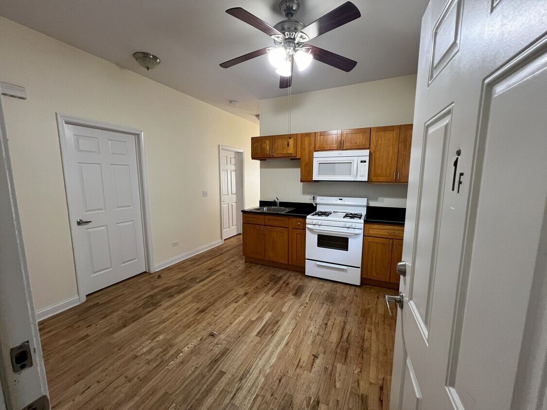 4528 S Hermitage Ave, Chicago, IL 60609 - Townhome Rentals in Chicago ...