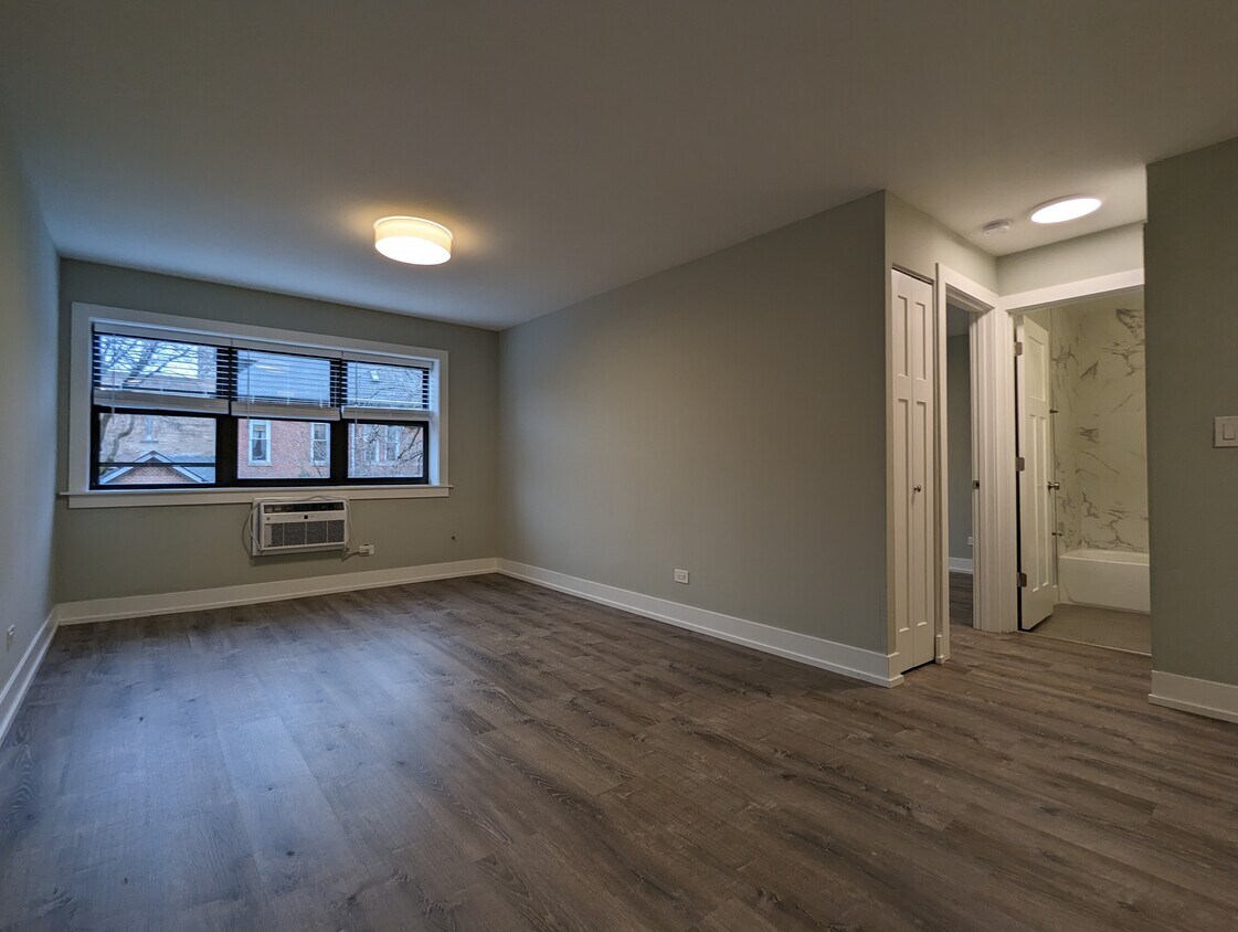 456 W Barry Ave, Chicago, IL 60657 - 456 W Barry Ave Chicago, IL 60657 | Apartments.com