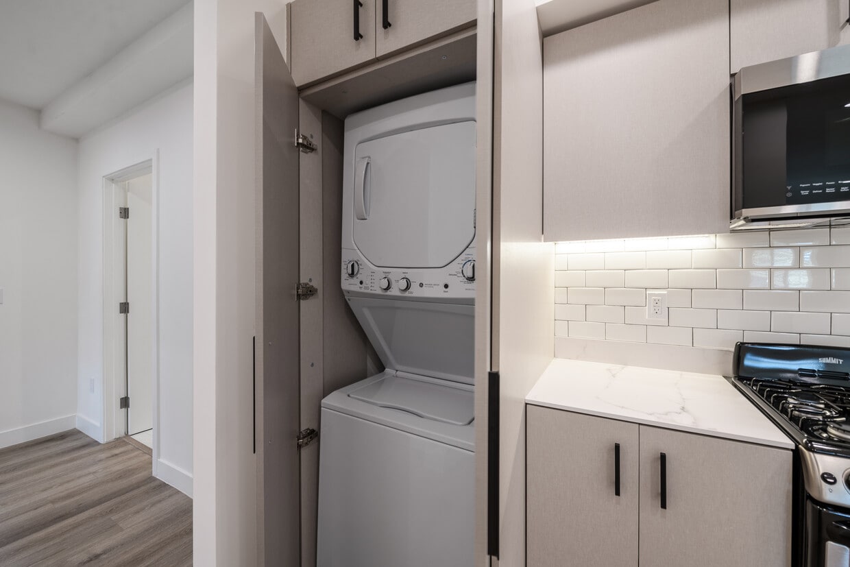 Hoover Square - 2601 S Hoover St Los Angeles, CA 90007 | Apartments.com