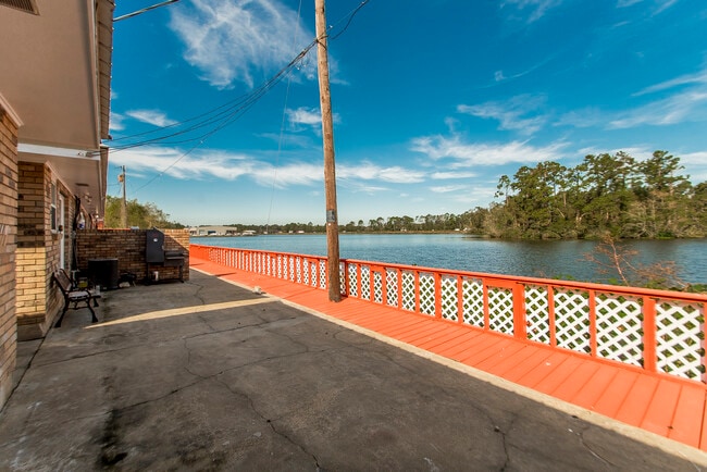 Waterfront Apartments for Rent in Hammond - 9 Rentals | Apartments.com