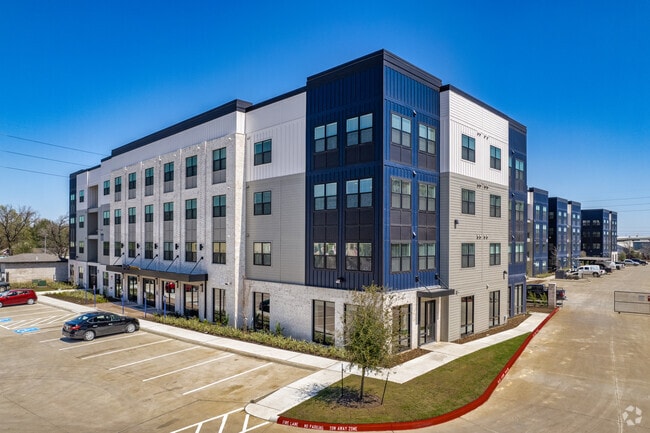 Northside Village Apartments for Rent with High Ceilings - Houston, TX ...