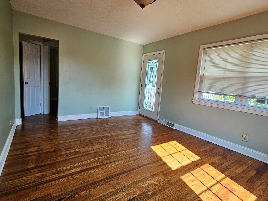 428 Allenford St, Akron, OH 44314 - House Rental in Akron, OH ...