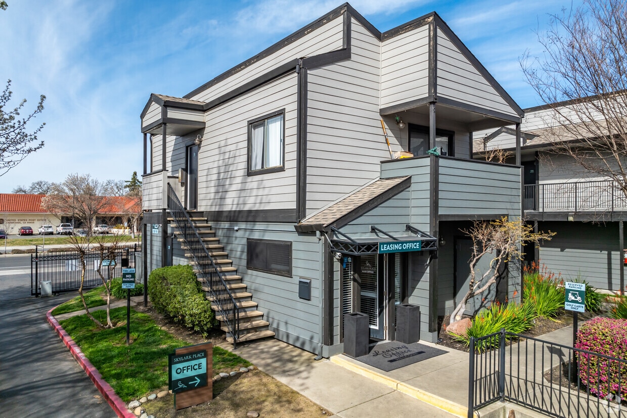 ReNew Fair Oaks - 6930 Fair Oaks Blvd Carmichael, CA 95608 | Apartments.com