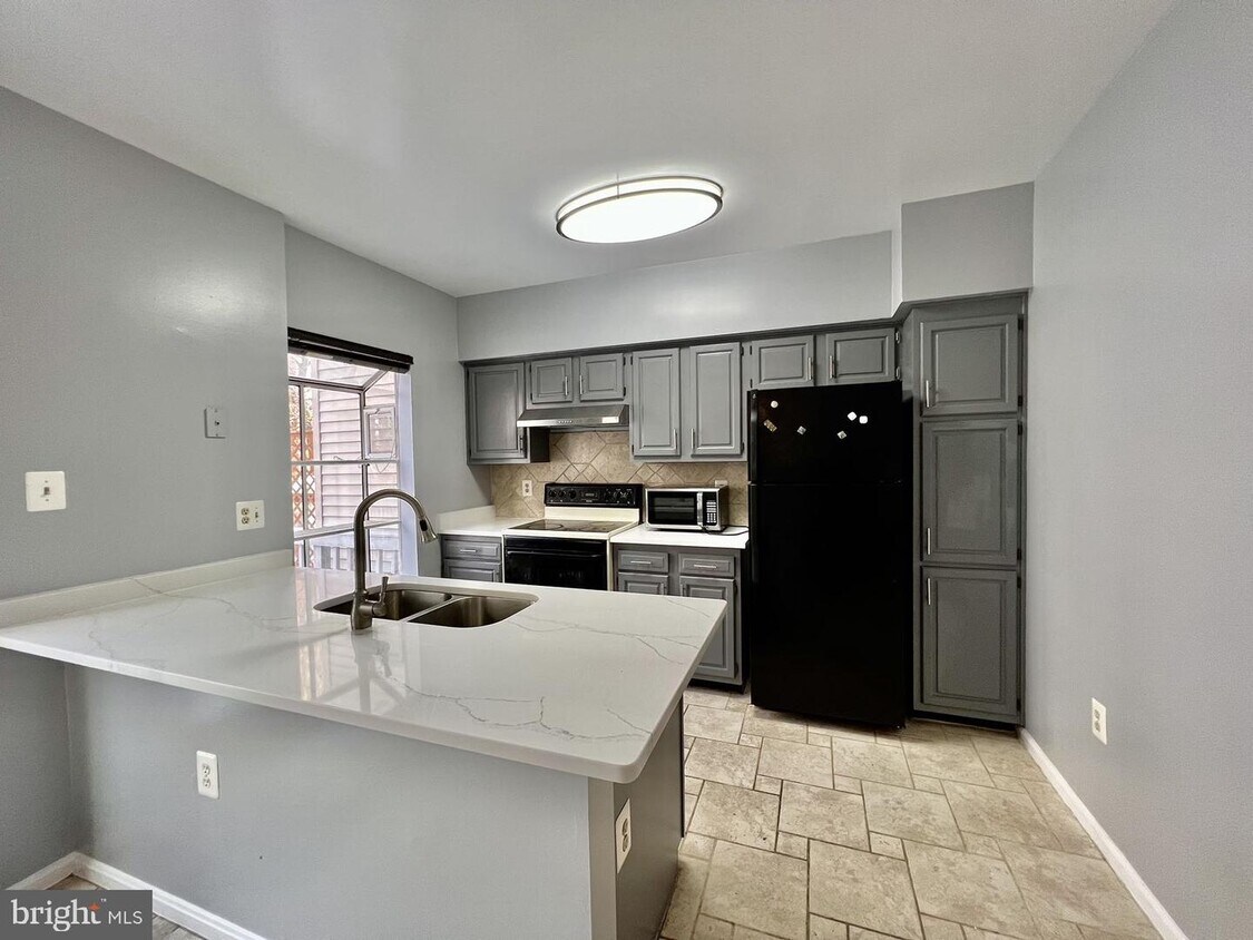 15793 Widewater Dr, Montclair, VA 22025 - Townhome Rentals in Montclair ...