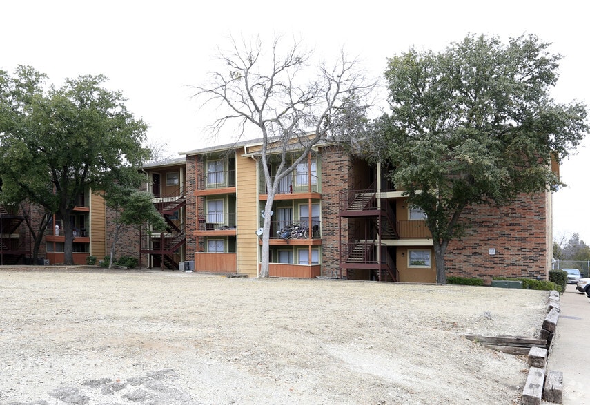 Bella Vista Pointe Apartments Rentals - Dallas, TX | Apartments.com