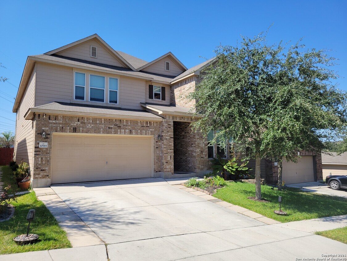 10919 Fox Crest, San Antonio, TX 78233 - Condo for Rent in San Antonio ...