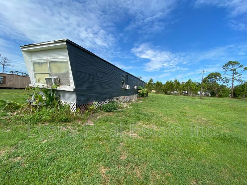 8086 Heck Dr Unit #6, North Fort Myers, FL 33917 - Condo for Rent in ...