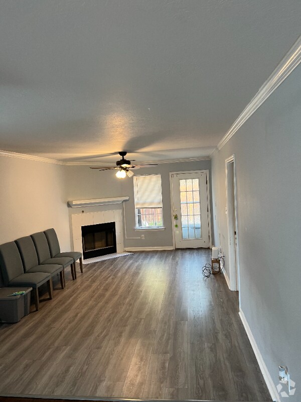 Maple Creek Apartments for Rent with Hardwood Floors - Martinez, GA - 1 ...