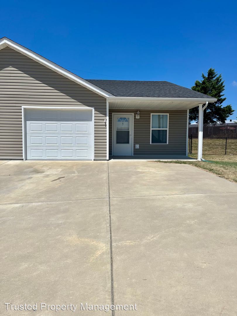 87 Patriot Dr, Sullivan, MO 63080 - House Rental in Sullivan, MO ...