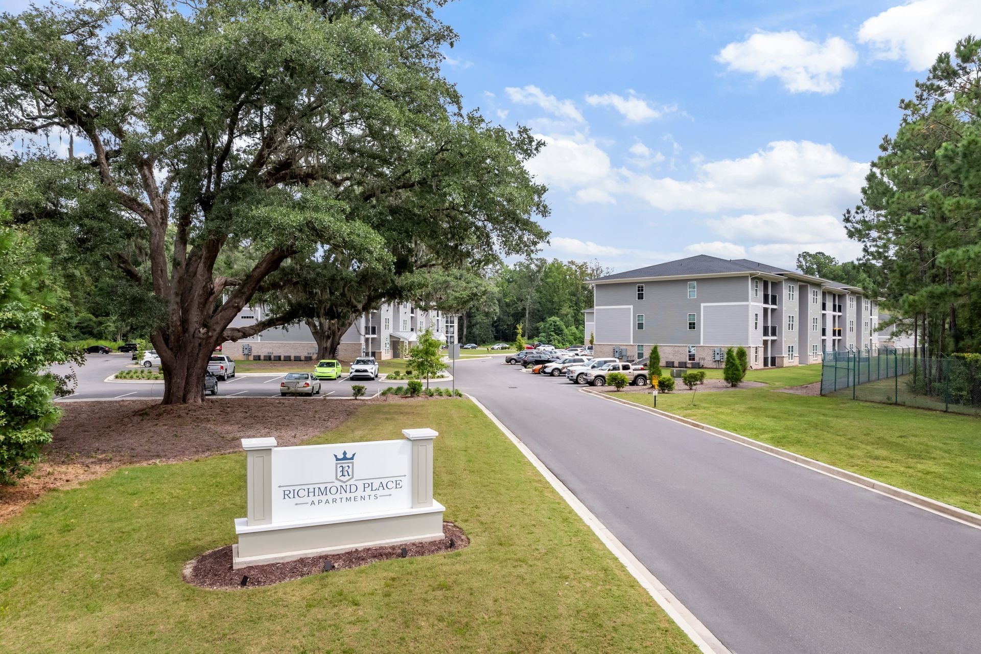 Richmond Place Luxury Apartments - 1000 Charlotte St Georgetown, SC ...