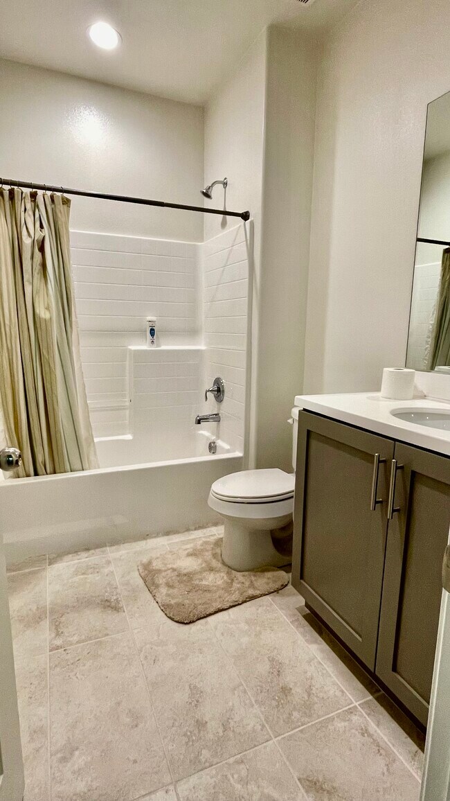 17557 Newland St Unit Room Rental, Huntington Beach, CA 92647 - Condo ...