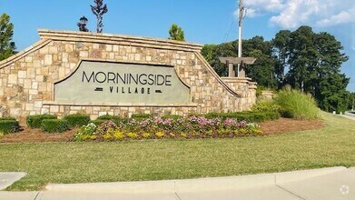 Russell Plantation Apartments for Rent with a Walk-In Closet ...