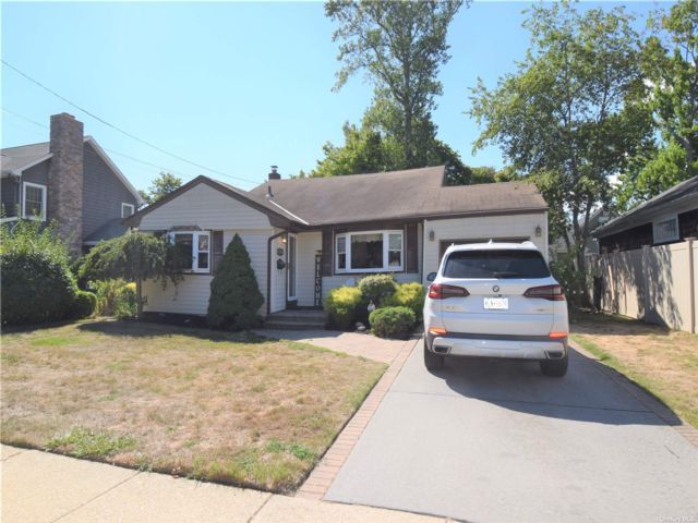 1480 Adam Pl, Wantagh, NY 11793 - House Rental in Wantagh, NY ...