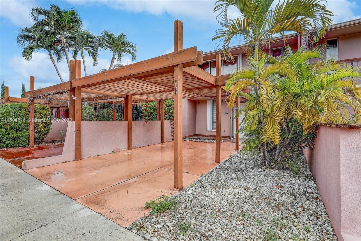 6308 SW 139th Ct, Miami, FL 33183 - Townhome Rentals in Miami FL ...