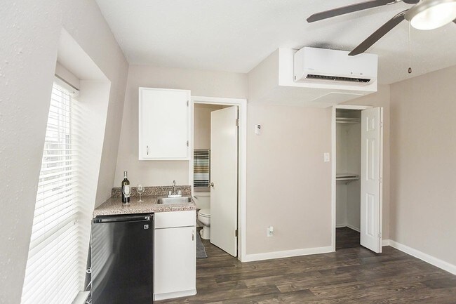 Legends of Memorial Apartments Apartments - Houston, TX | Apartments.com