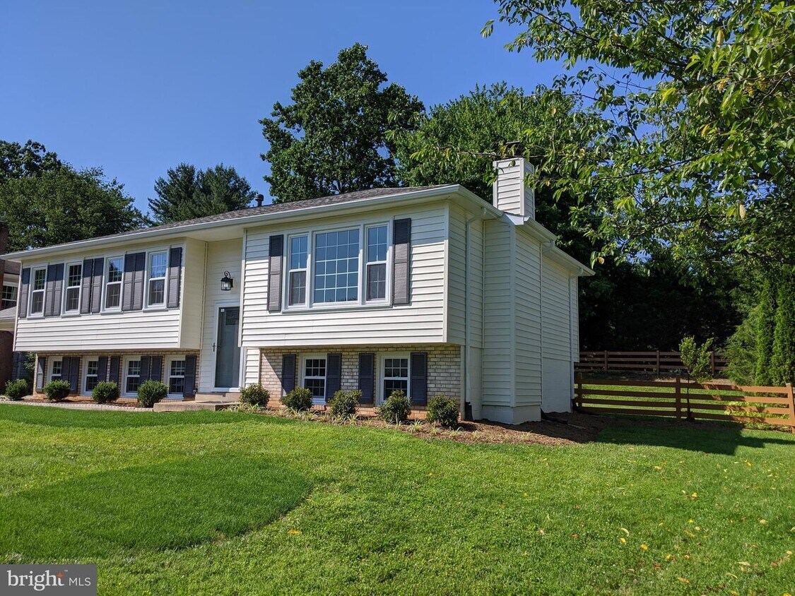 5309 Carthage Ln, Burke, VA 22015 - House Rental in Burke, VA ...