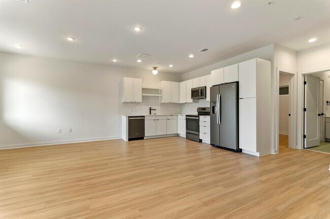 100 Mockingbird Ln W Unit 305, Austin, TX 78745 - Condo for Rent in ...