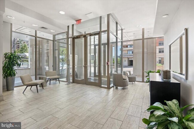 3600 S Glebe Rd Unit 308W, Arlington, VA 22202 - Room for Rent in ...