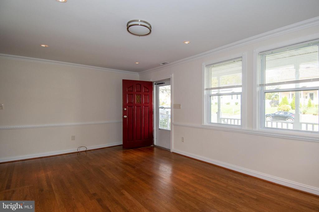 6733 Gouthier Rd, Falls Church, VA 22042 - House Rental in Falls Church ...