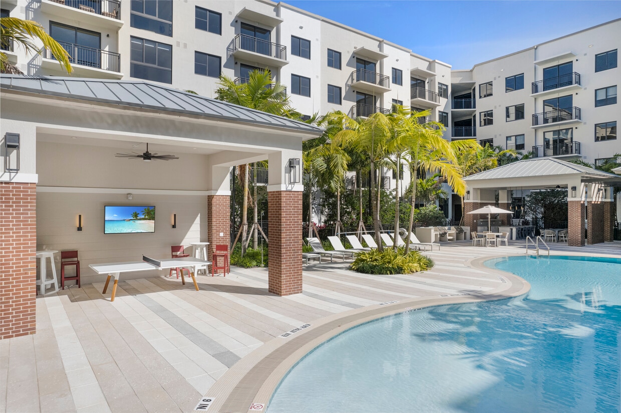 Shalimar Plantation East - 8300 Cleary Blvd Plantation, FL 33324 ...