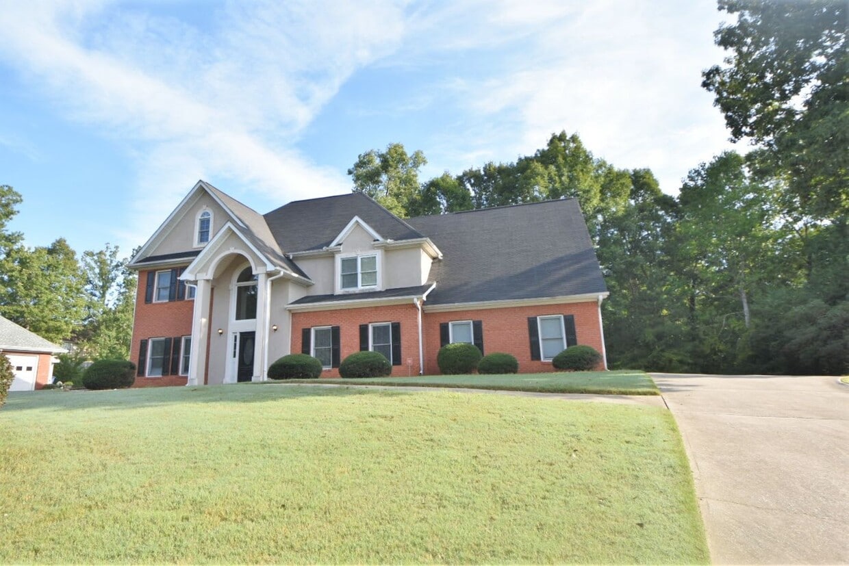 9428 Parkwood Ave, Douglasville, GA 30135 | Apartments.com