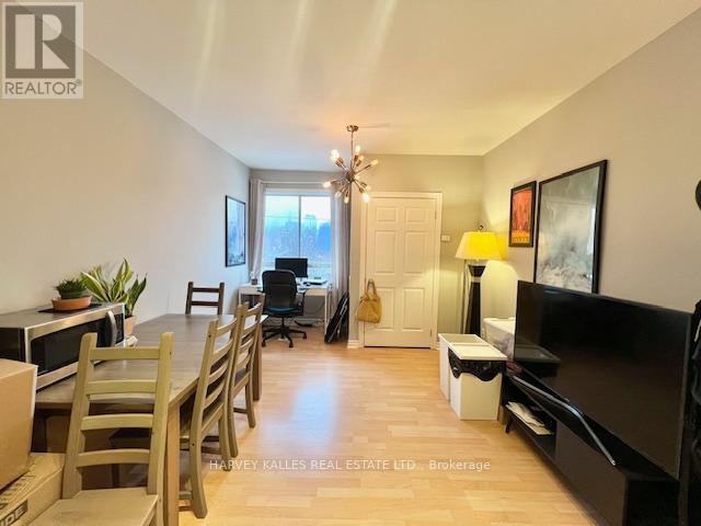 409 College St, Toronto, ON M5T 1T1 - House for Rent in Toronto, ON | Apartments.com
