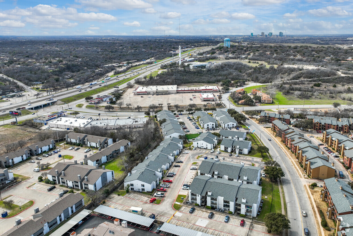 Chapman - 5400 Boca Raton Blvd Fort Worth, TX 76112 | Apartments.com