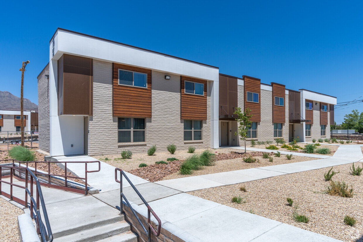 Sun Pointe Apartments - 4700 Hondo Pass Dr El Paso, TX 79904 ...