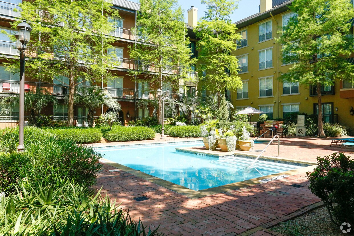 MAA Midtown Square - Apartments in Houston, TX | Apartments.com